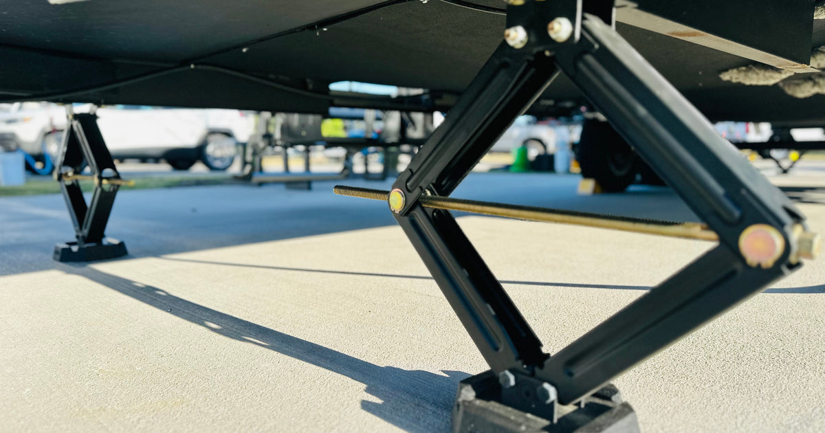 Universal Scissor Jack Pads | RV SnapPad®